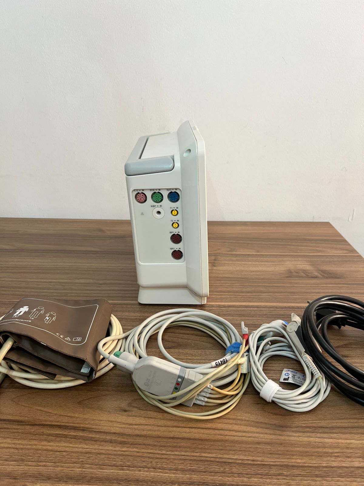 Monitor Mindray Imec 12 tipo uci multiparametros – Equipos Médicos de ...